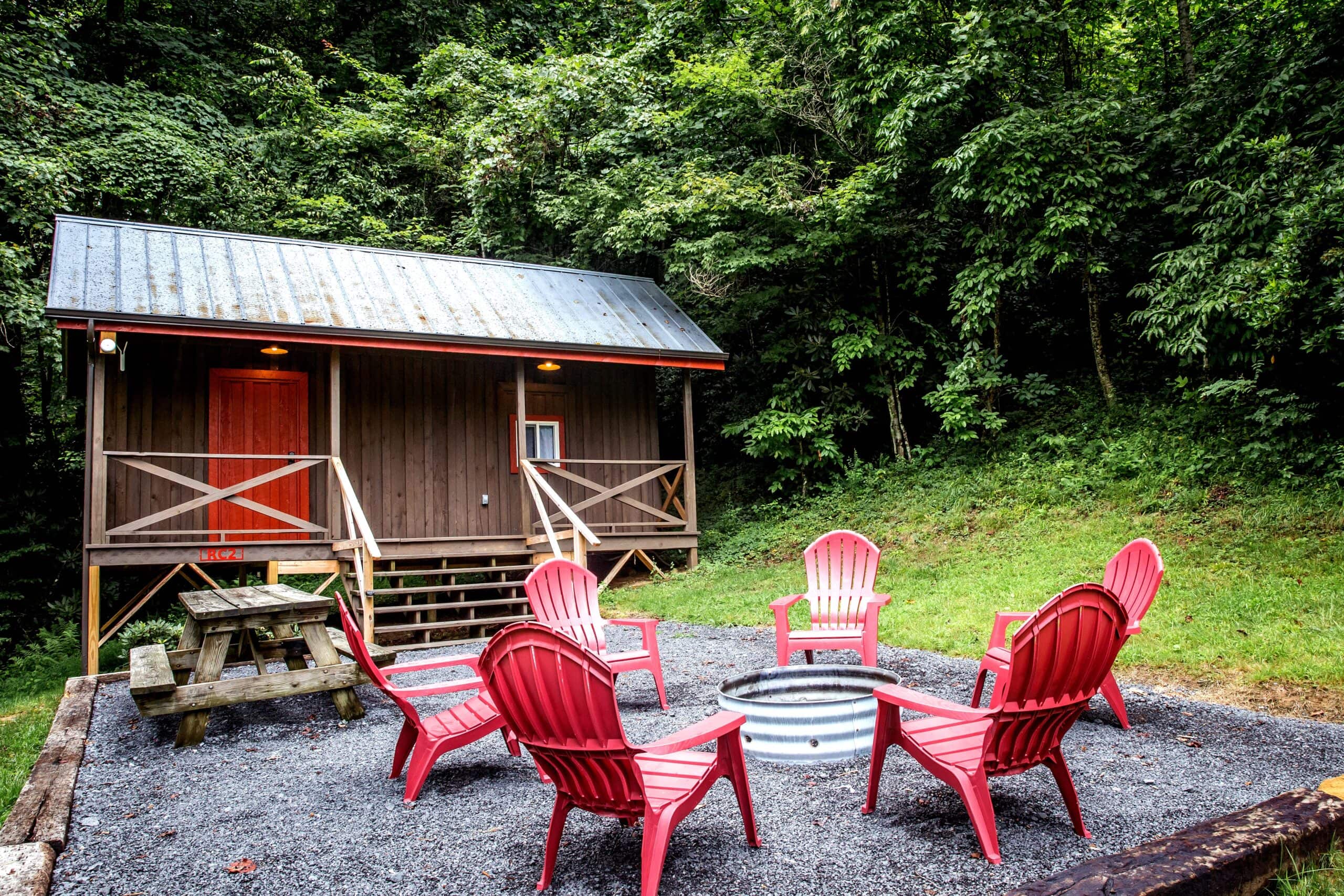 Lodging Photo Gallery - The Outpost – New River Gorge